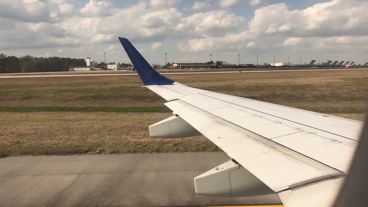 JetBlue 590 | Landing - Charleston International Airport | DCA-CHS ...