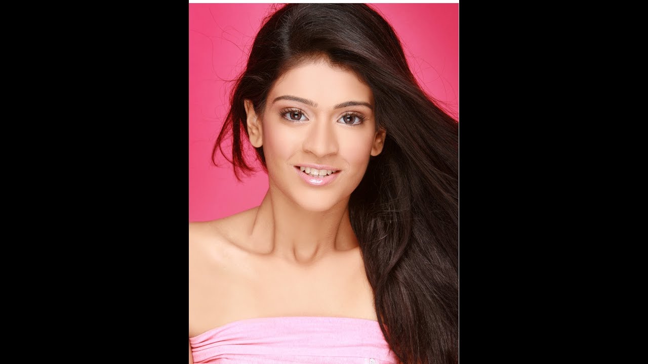 Anchor Pritee Kathpal- Anchoring at a grand wedding event - YouTube