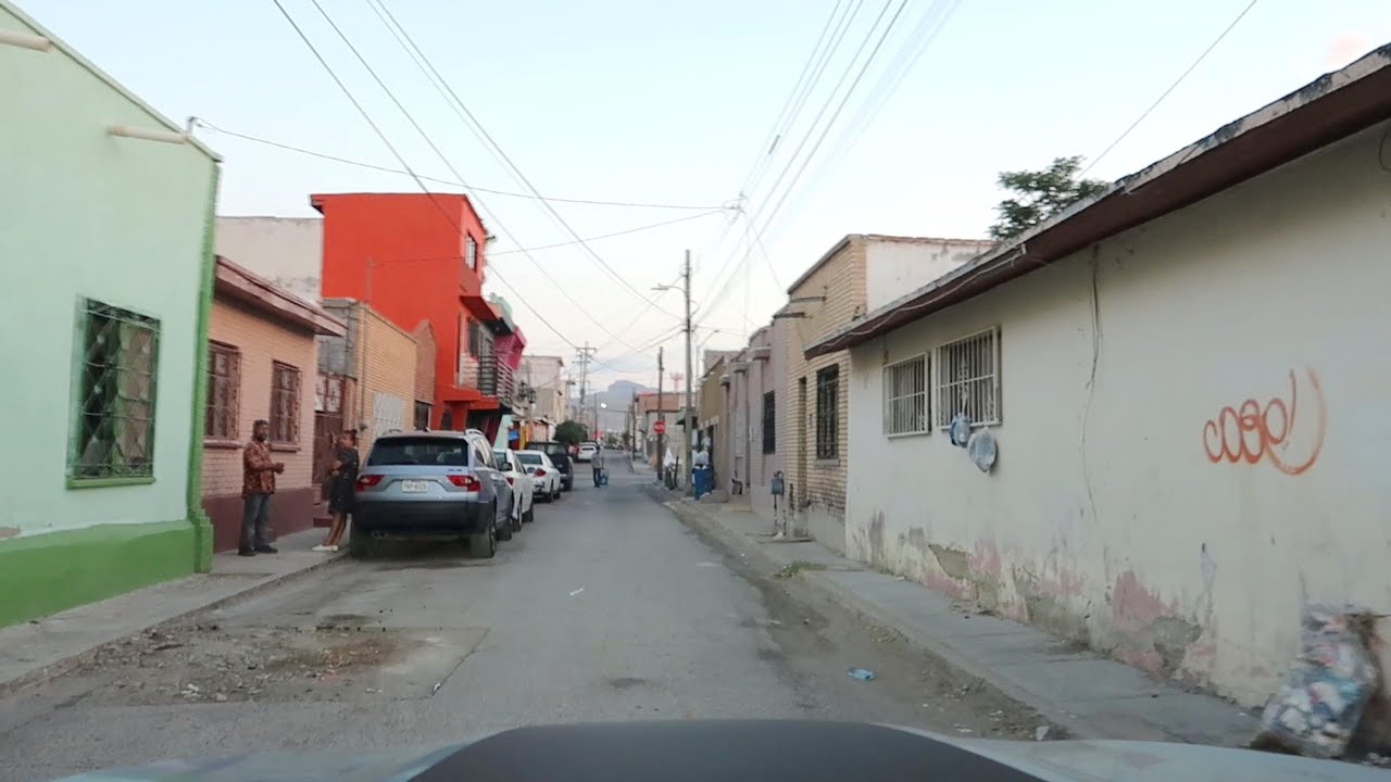 JUAREZ MEXICO RAW STREETS / PART 1 - YouTube