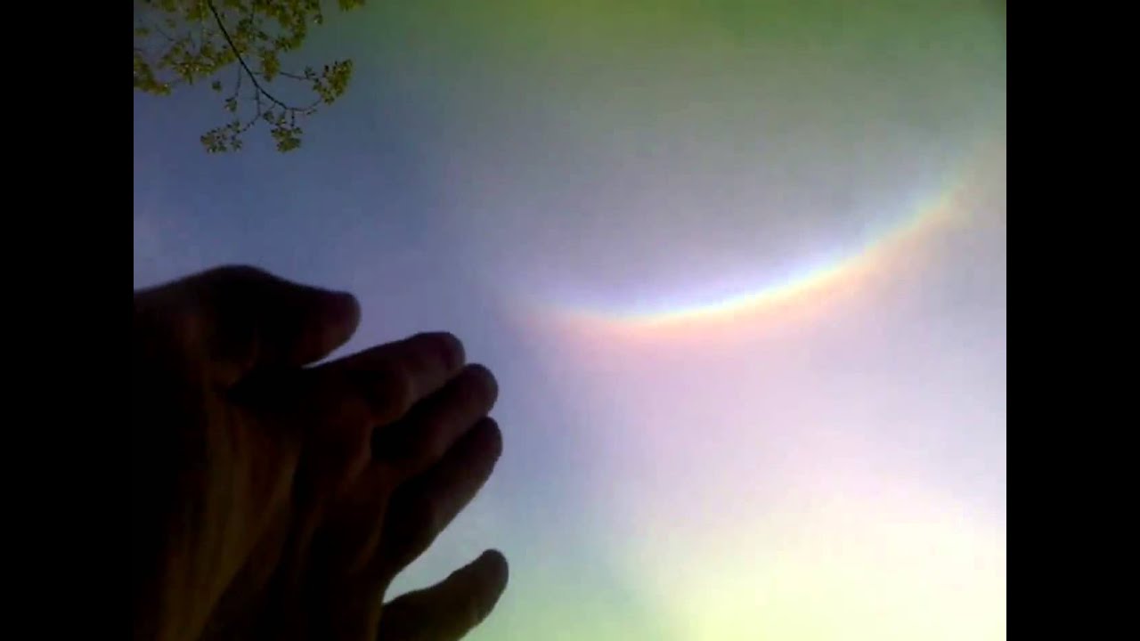 chembow coming through a previous trail at just the right angle - YouTube