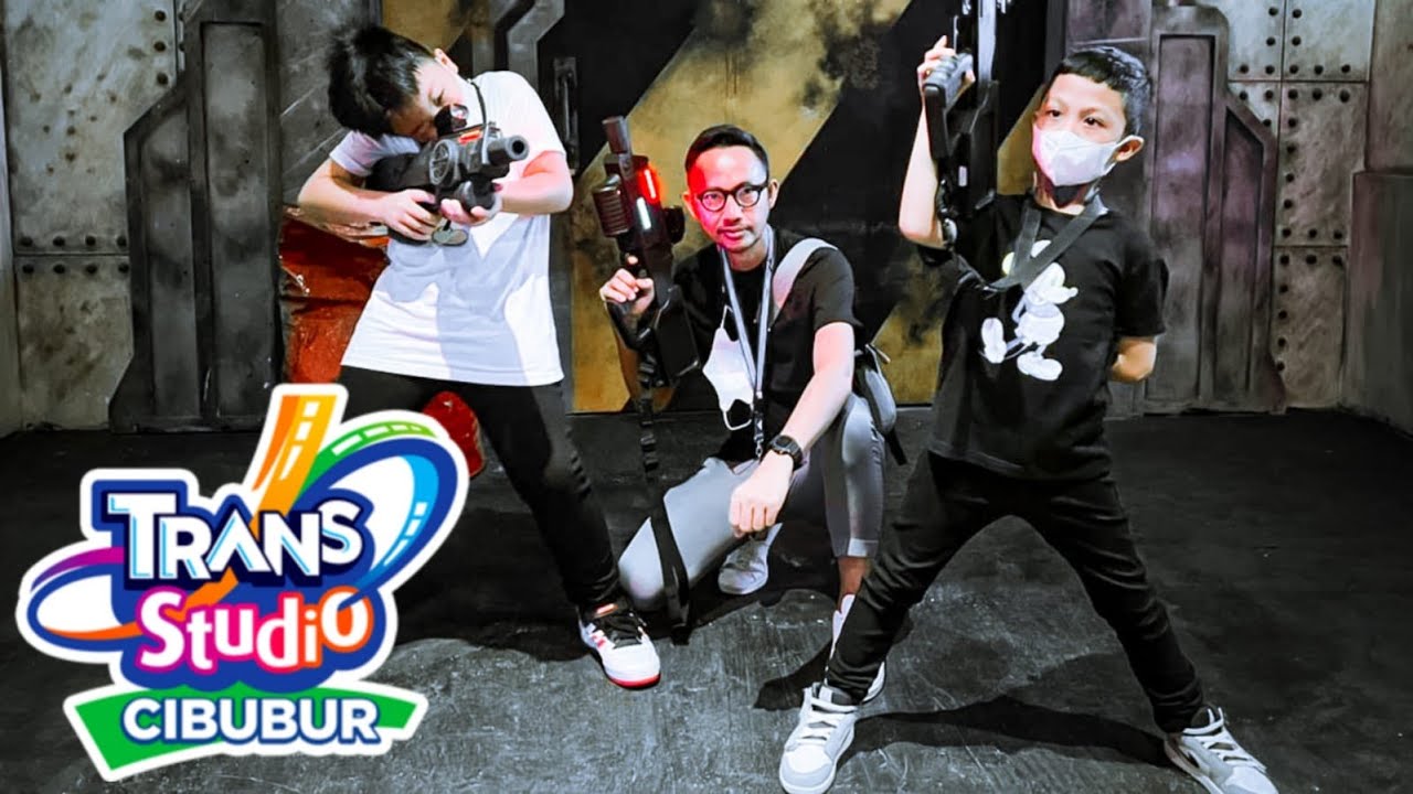 Trans Studio Cibubur | Dari Zombie War sampai Boomerang Coaster - YouTube