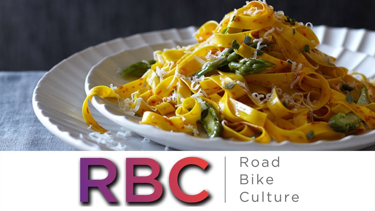 Nutrition for Cyclists 🚴 How to Eat Right for the Big Ride - YouTube