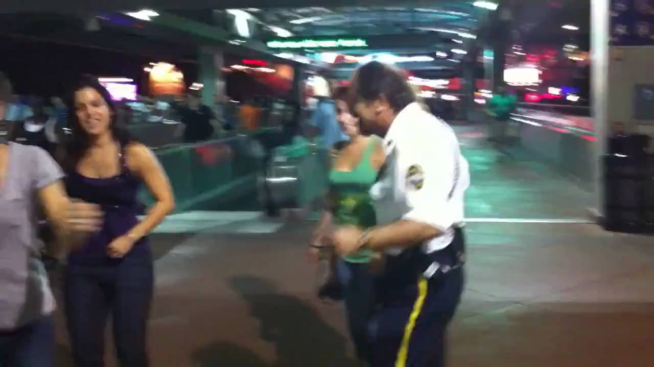 Awesome Dancing Security Guard! - Orlando City Walk Gathering - YouTube
