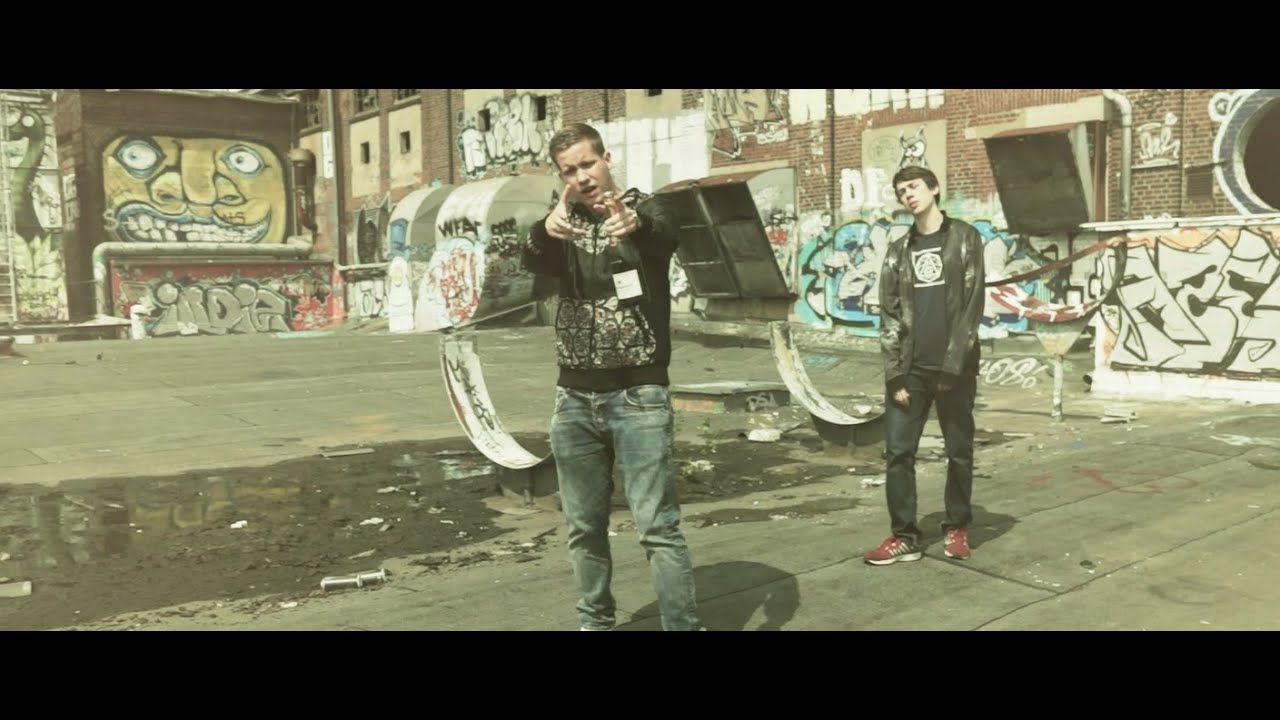 MC Smook ft. LGoony - Lass uns in die Zukunft (Music Video) - YouTube