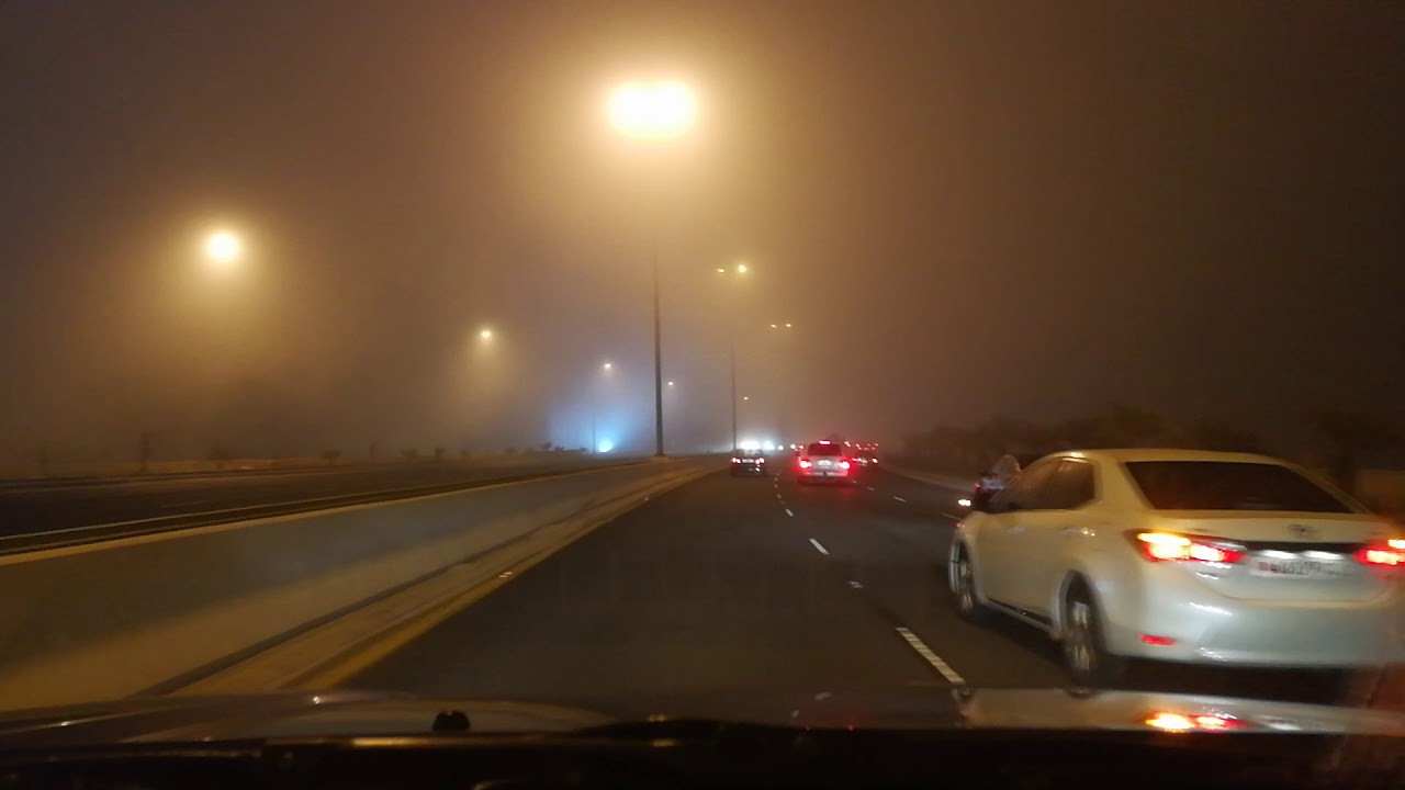 Fog in Bahrain 2017/12/31 - YouTube