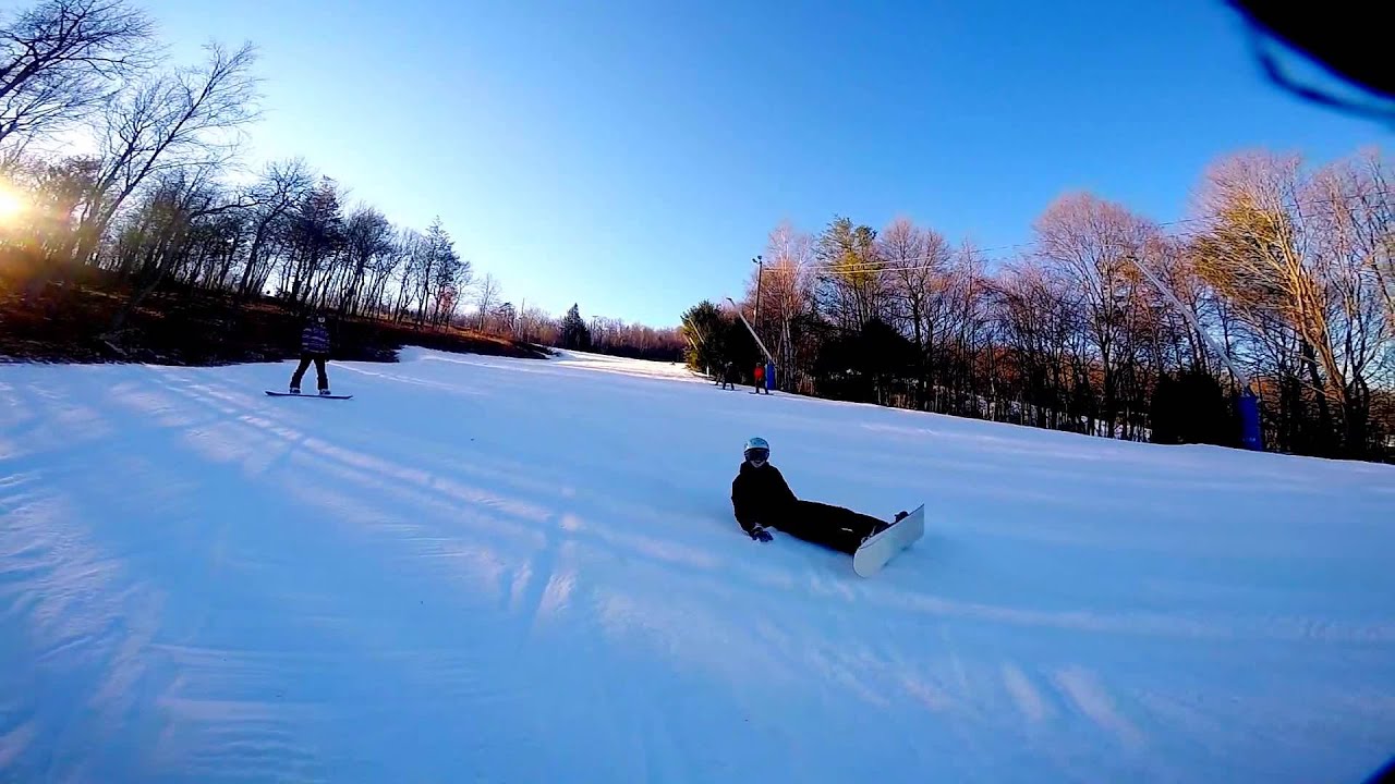 Blue Mountain Snowboarding and skiing 12/27/14 - YouTube