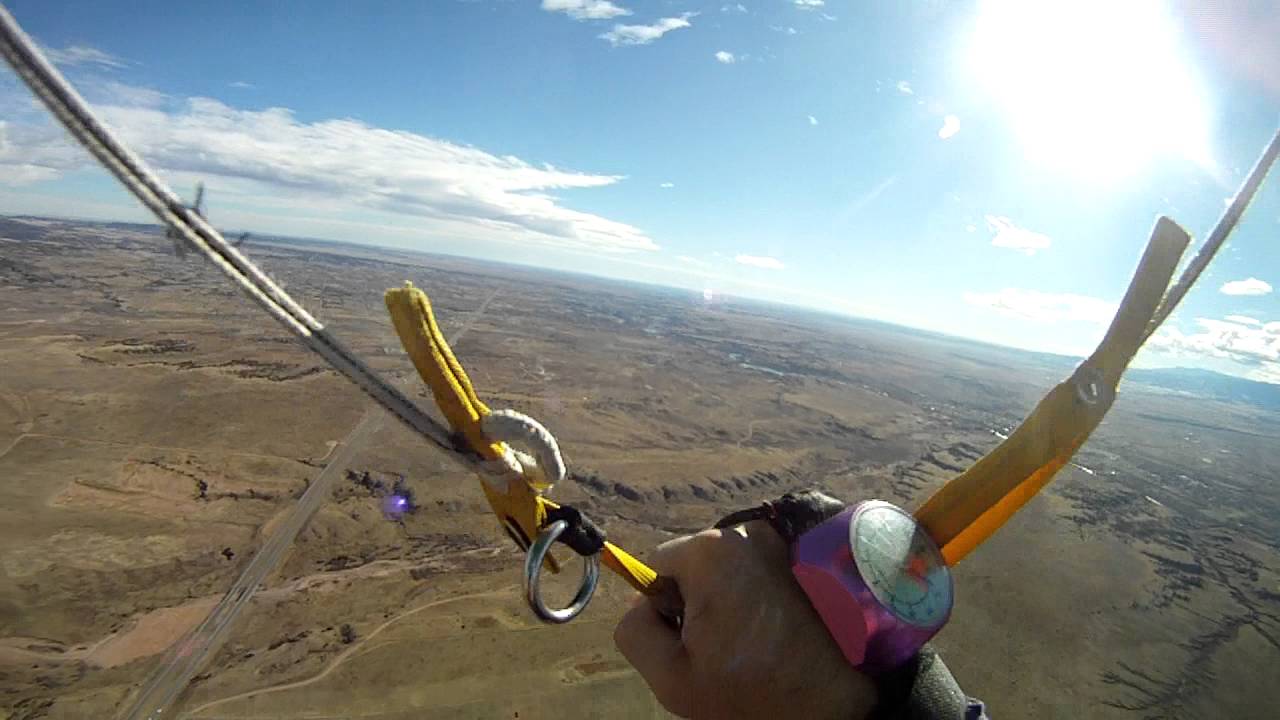 1 Arm Skydiver: Skip Jim Tommy V-Launch 120515 - YouTube