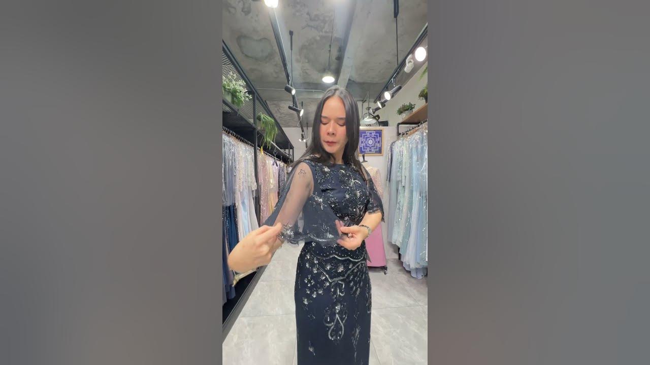 Navy Blue ที่จริงใจ ไม่ว่าใครใส่ก็สวยไม่น้อยไปไม่มากไป กำลังดีสำหรับคนที่ไม่ชอบเยอะ #ชุดแม่ ...