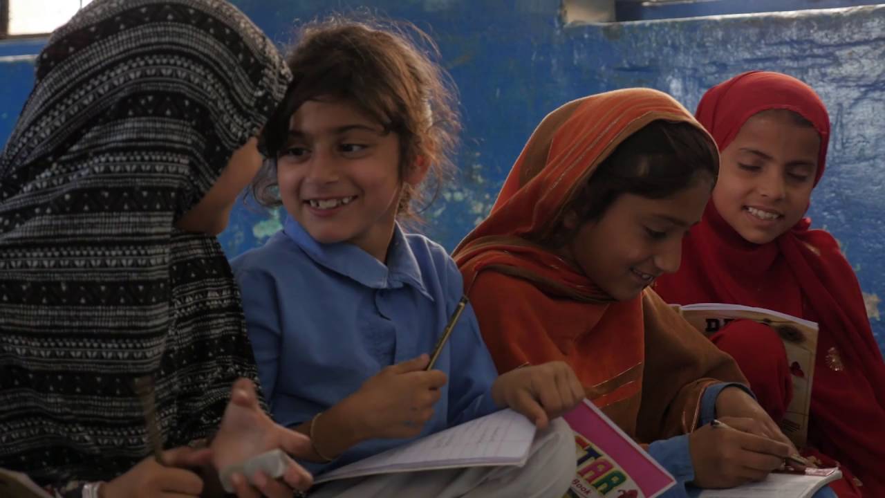 Broadclass Listen to Learn (Pakistan) - YouTube