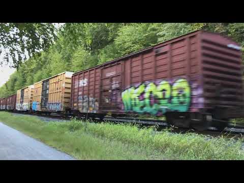 Reading and Northern freight train near Penn Haven Junction - YouTube