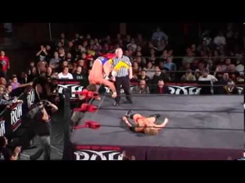 Silas Young Move and Finisher - YouTube