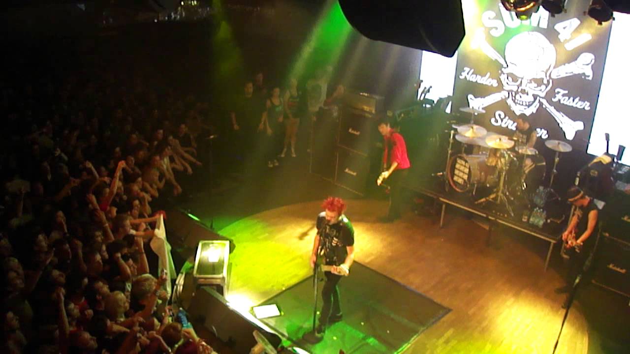 Sum 41 - Rhythms - Prague - 9. 8. 2012 - YouTube