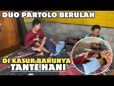 MENATA KASUR BARUNYA TANTE HANI !! TANTE HANINYA SUDAH BERANGKAT KERJA !!