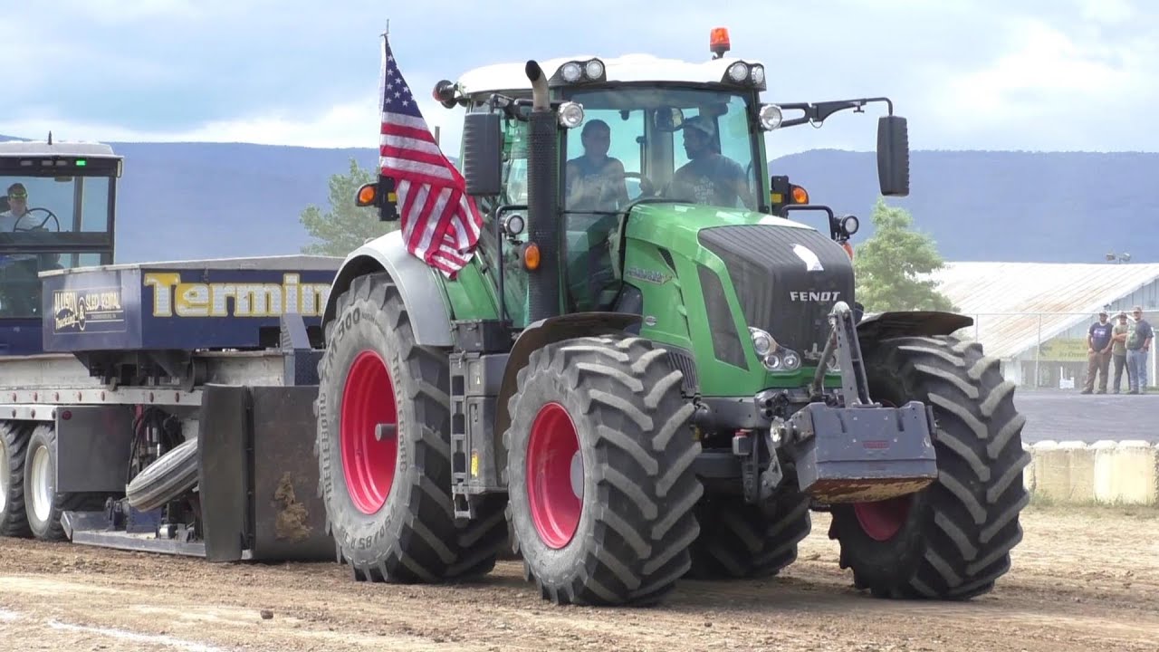 Big Boy Open Farm Tractors Hit The Track at Woodstock, VA - YouTube