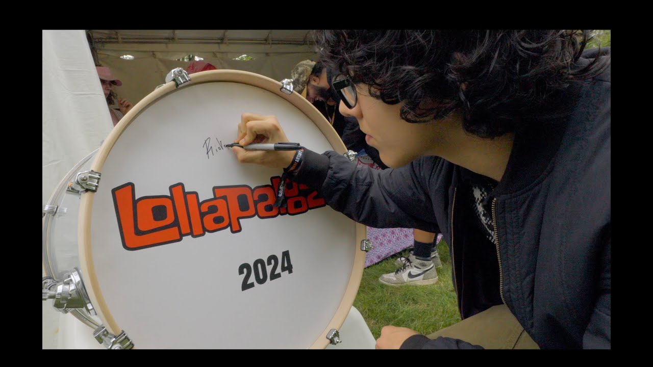 RIOVAZ PERFORMS AT LOLLAPALOOZA THEN GOES TO OBLOCK *VERYRARE* - YouTube