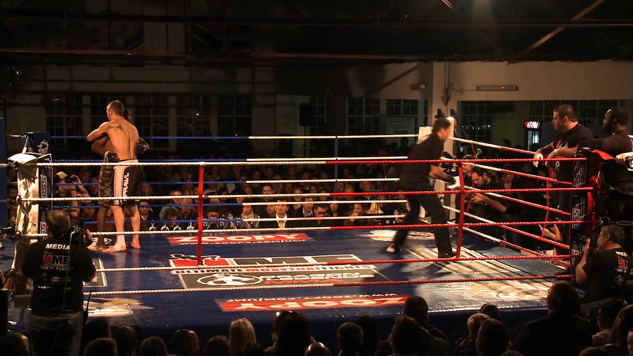 Dragon Legends MMA: Brian Dlamini VS Daniel Capsopoulos - YouTube