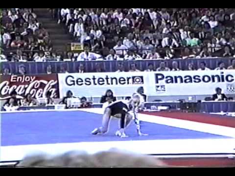 1st Team URS Tatiana Gutsu FX - 1991 World Gymnastics Championships 9. ...