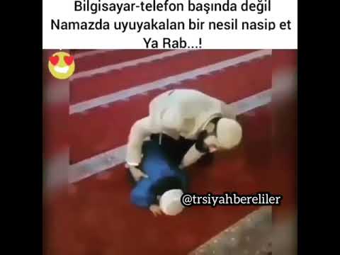 Küçük çocuk namazda uyuya kalıyor 🤲🏻🤲🏻