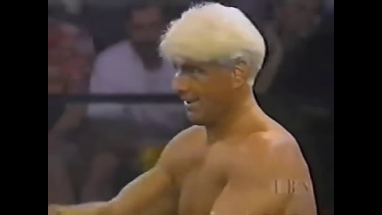 Ric Flair vs Jobber Mark Starr WCW Pro Wrestling 1996 - YouTube