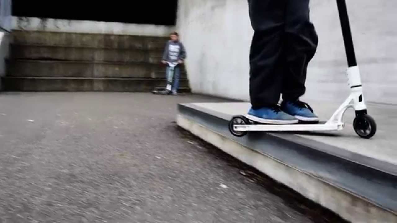 Scoot and Run April 2015 - YouTube