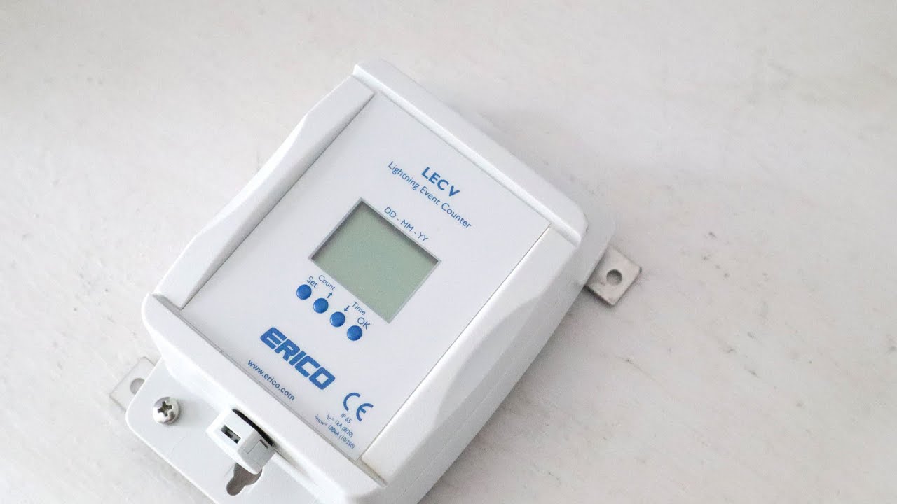 Review ERICO Lightnig Counter Strike LECV Digital - YouTube