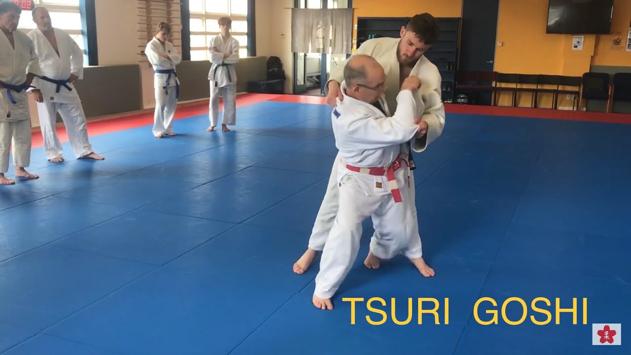 Tsuri Goshi Judo LIFTING HIP THROW henka-yotsu - YouTube