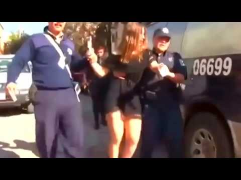 Kaza Yapan Kızdan Yararlanan  POLİSLER