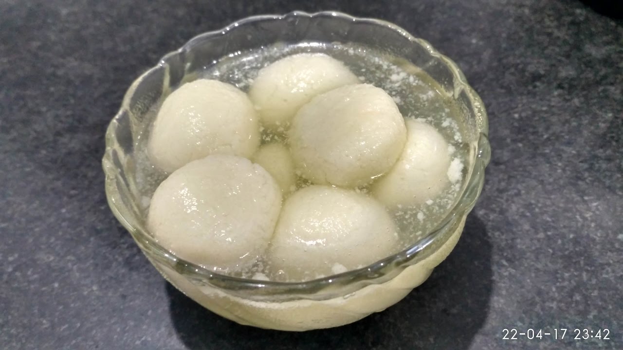 How to make chhena ke rasgulla - YouTube