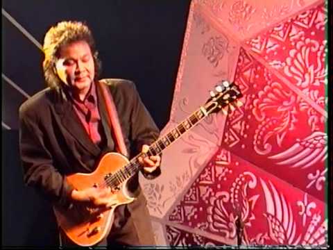 Harry James de Vries & CrazyRockers.SanAntoneRose.mpg - YouTube