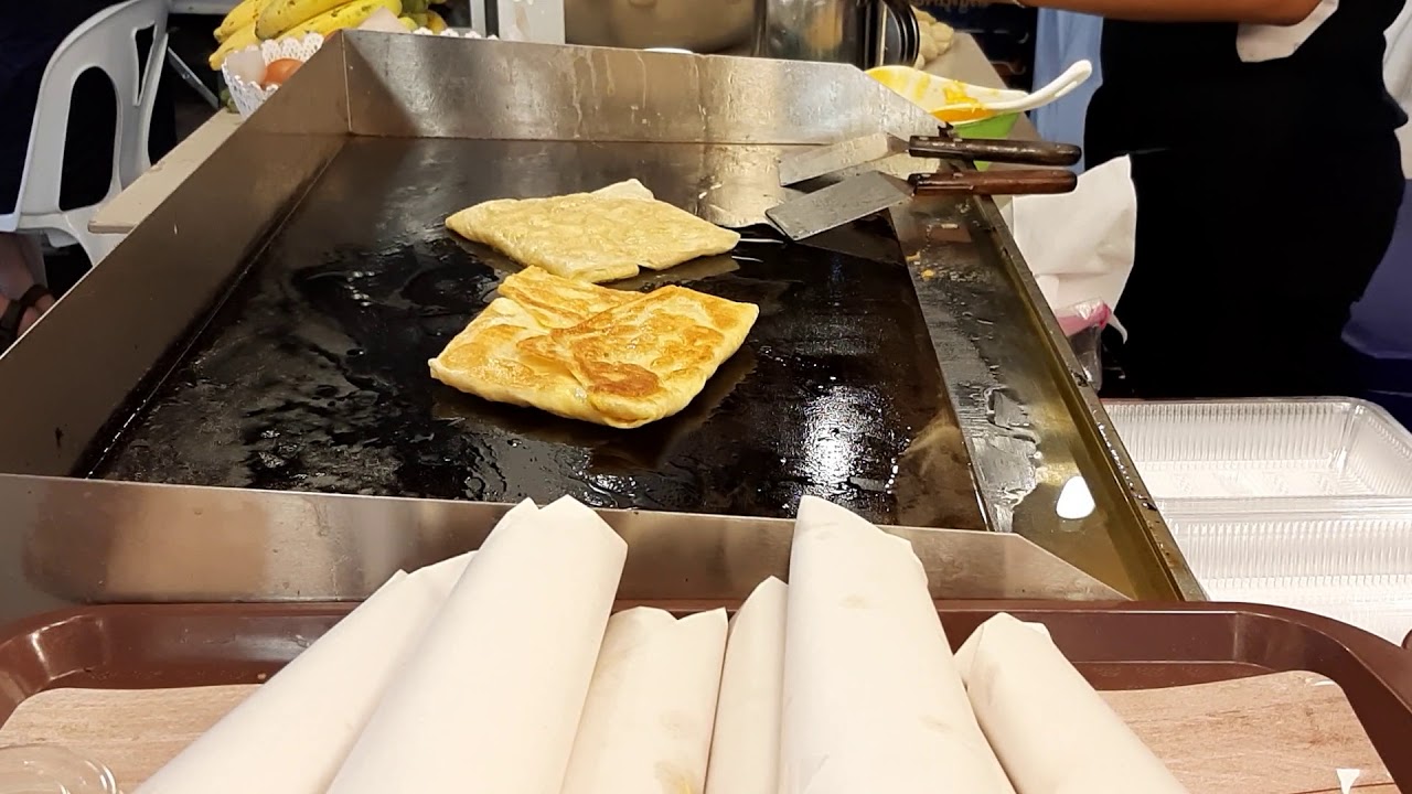 Thai roti (banana and nutella) , Bkk Thailand dec 2019 - YouTube