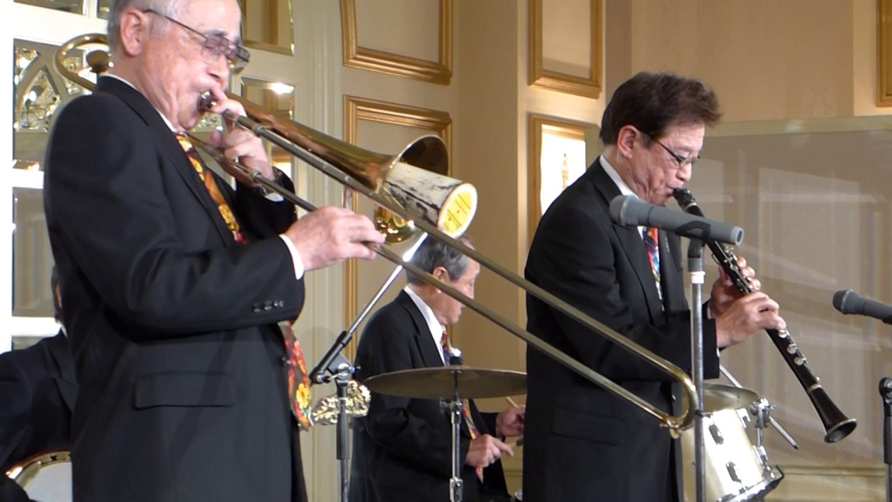 Smiles - New Orleans Rascals - YouTube