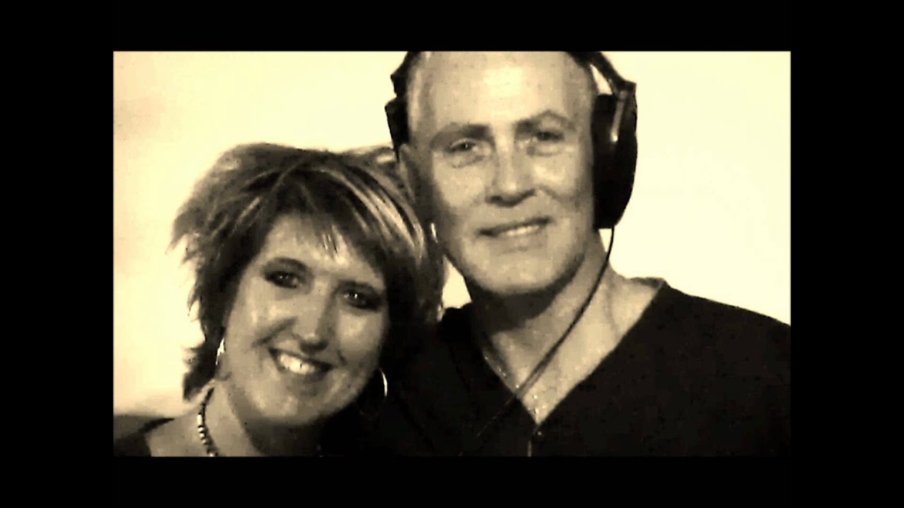 Marian Mayloo & Ewan Mack When Youre Gone. - YouTube