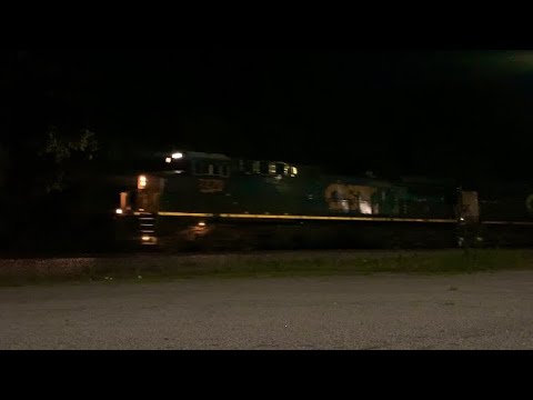 CSX 7270 leads on a NB Manifest with a awesome NF K5LA on 06/05/2024 ...