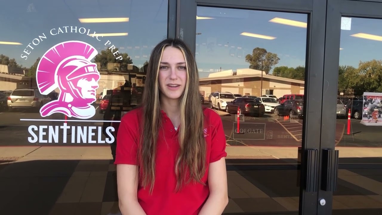 Mikayla Bell in the Volleyball program - YouTube