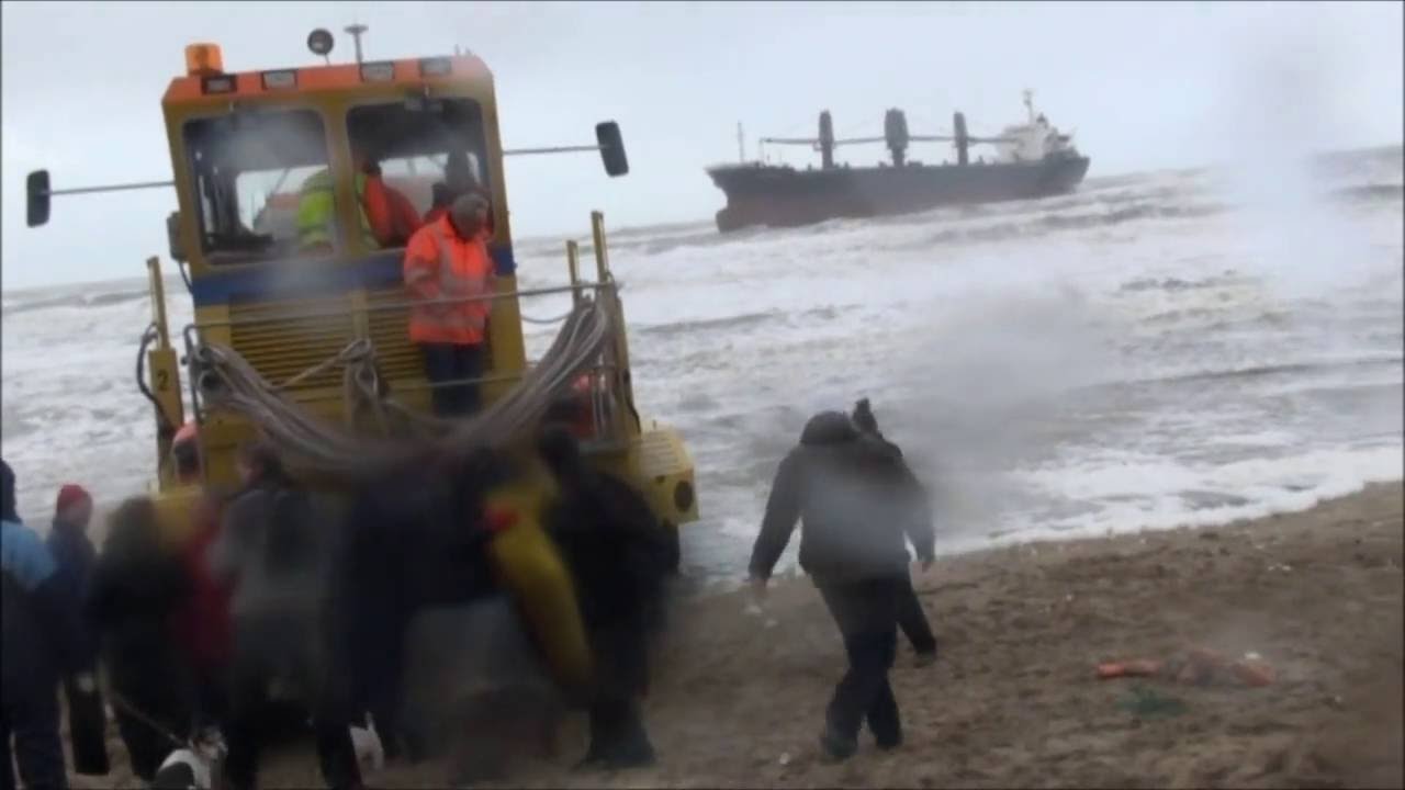 AZTEC MAIDEN in wijk aan zee - YouTube