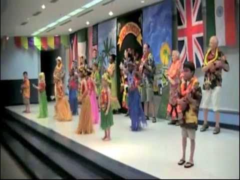 Hawaiian Dance-Hukilau - YouTube