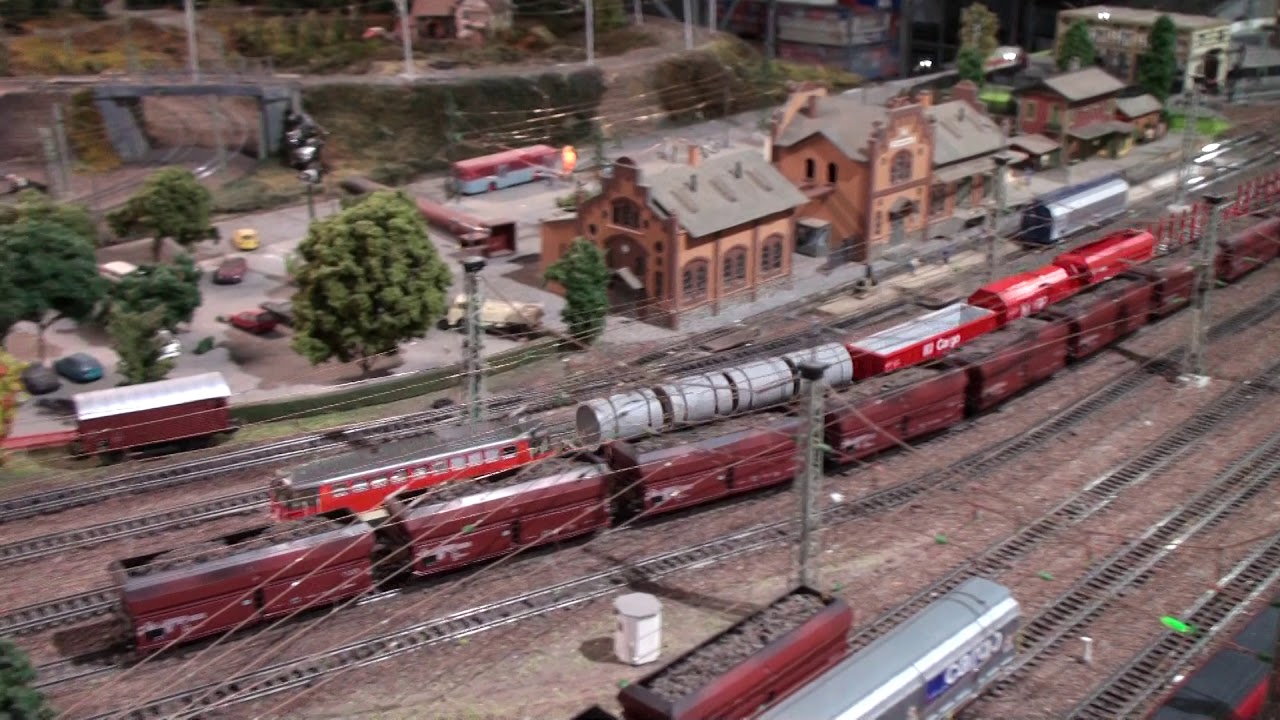 Die schöne ÖBB Diesel Lok = Rh 2143 = Testfahrt: Märklin ...