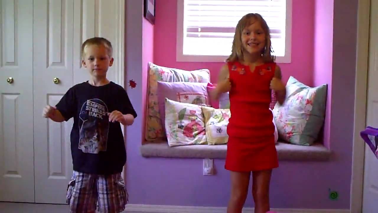 Anika and Braden Chicken Dance - YouTube