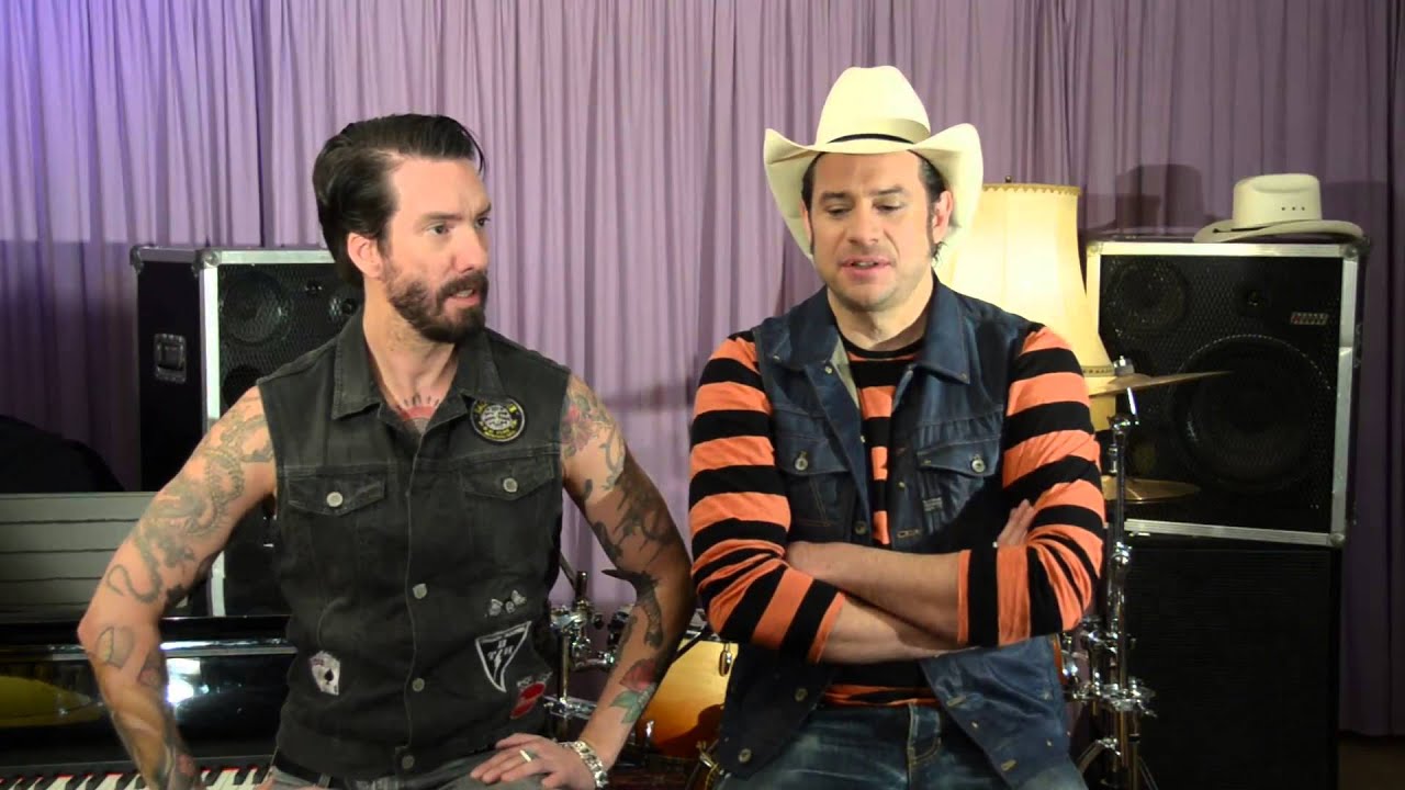 Im Interview: The BossHoss - Kleine Cowboys ganz groß - YouTube