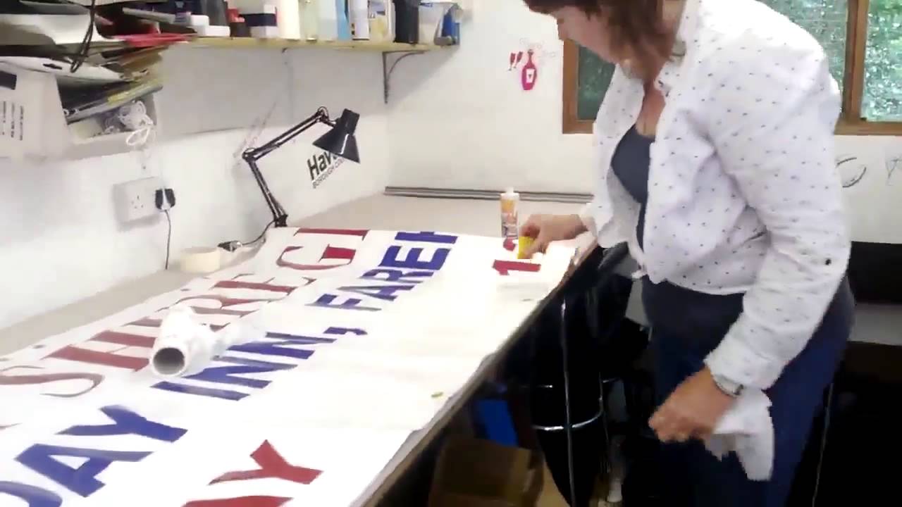 How To Change The Details on Your Advertising Banner - YouTube