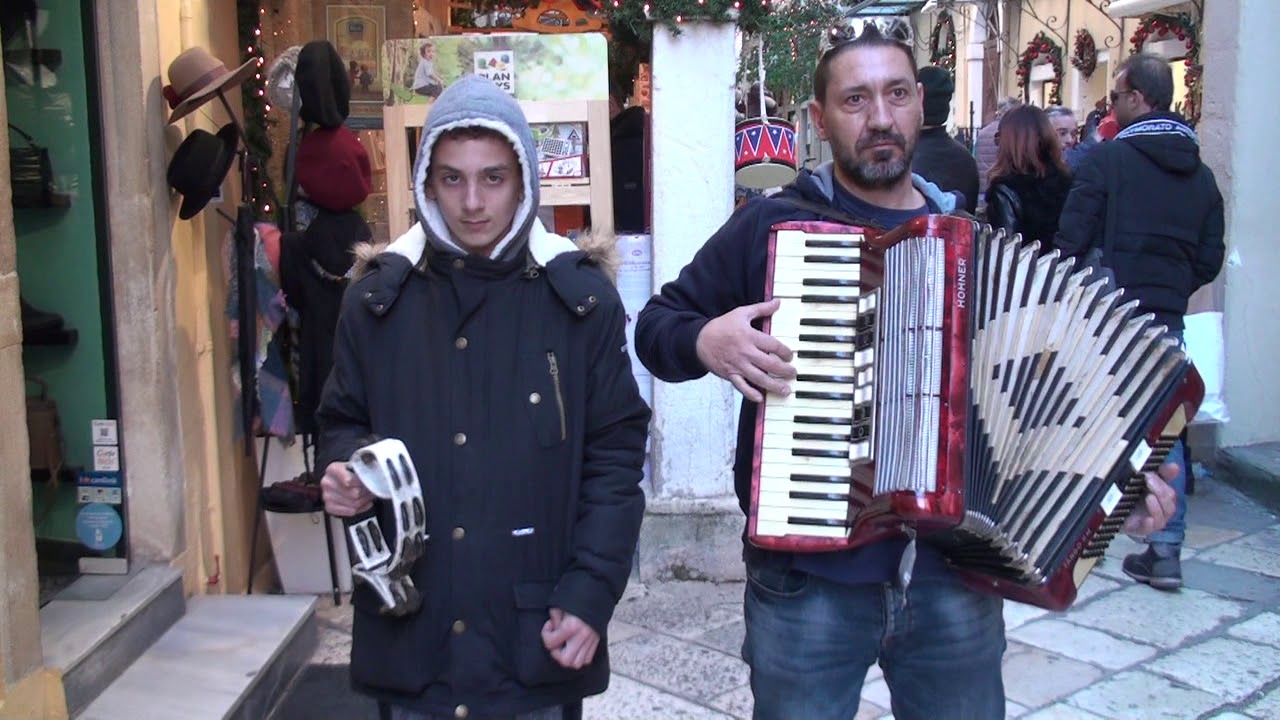 ΠΑΡΑΔΟΣΙΑΚΑ ΚΑΛΑΝΤΑ ΠΡΩΤΟΧΡΟΝΙΑΣ ΒΑΣΙΛΗΣ ΚΟΛΛΑΣ 31 12 2019 - YouTube