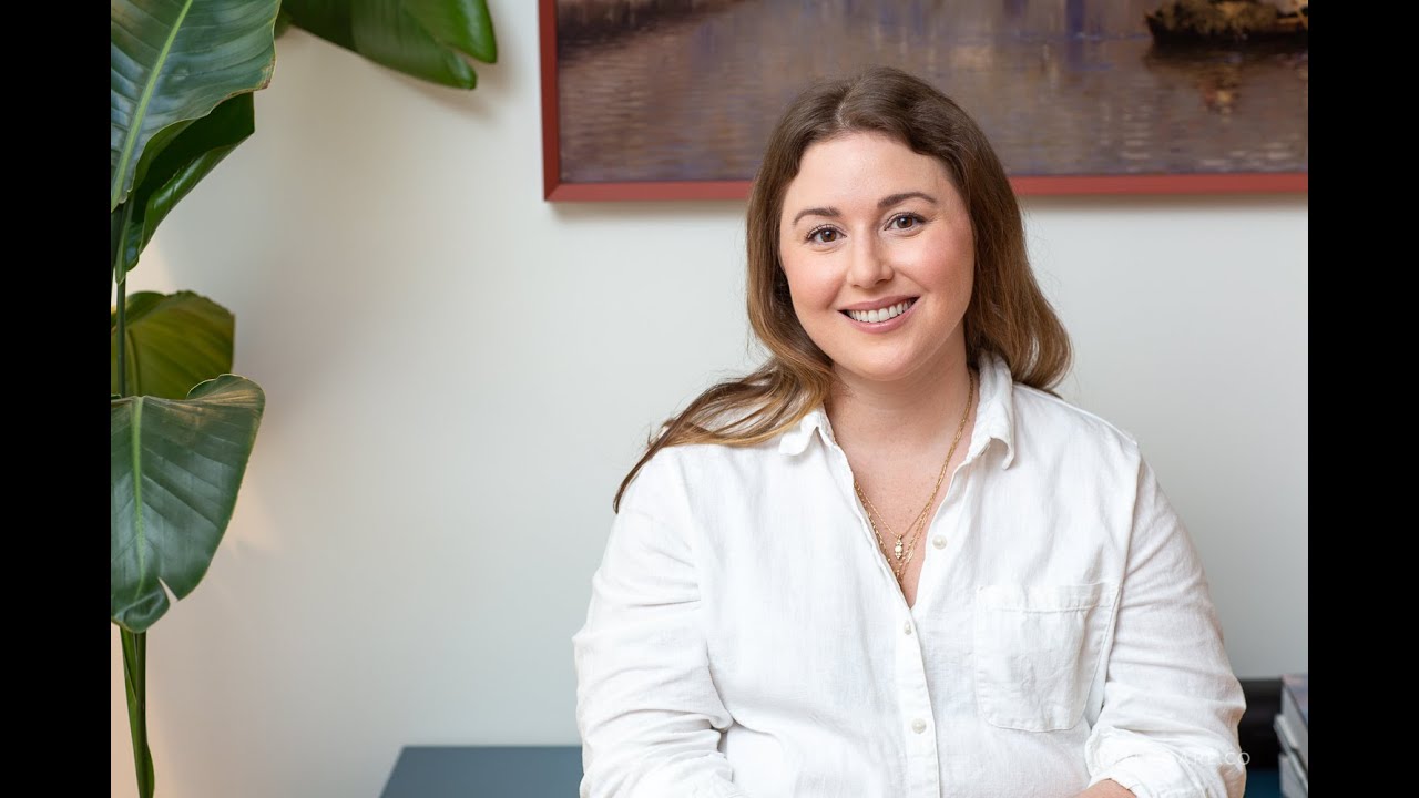 Ashlee Reilly Hunt, LMSW | Therapist in New York - YouTube