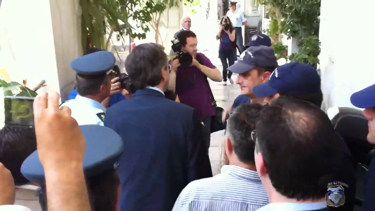 Ο Αντωνης Σαμαρας στην Πατρα - YouTube