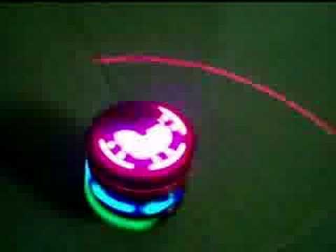 Colorful Wood Spinning Peg-top Top - YouTube