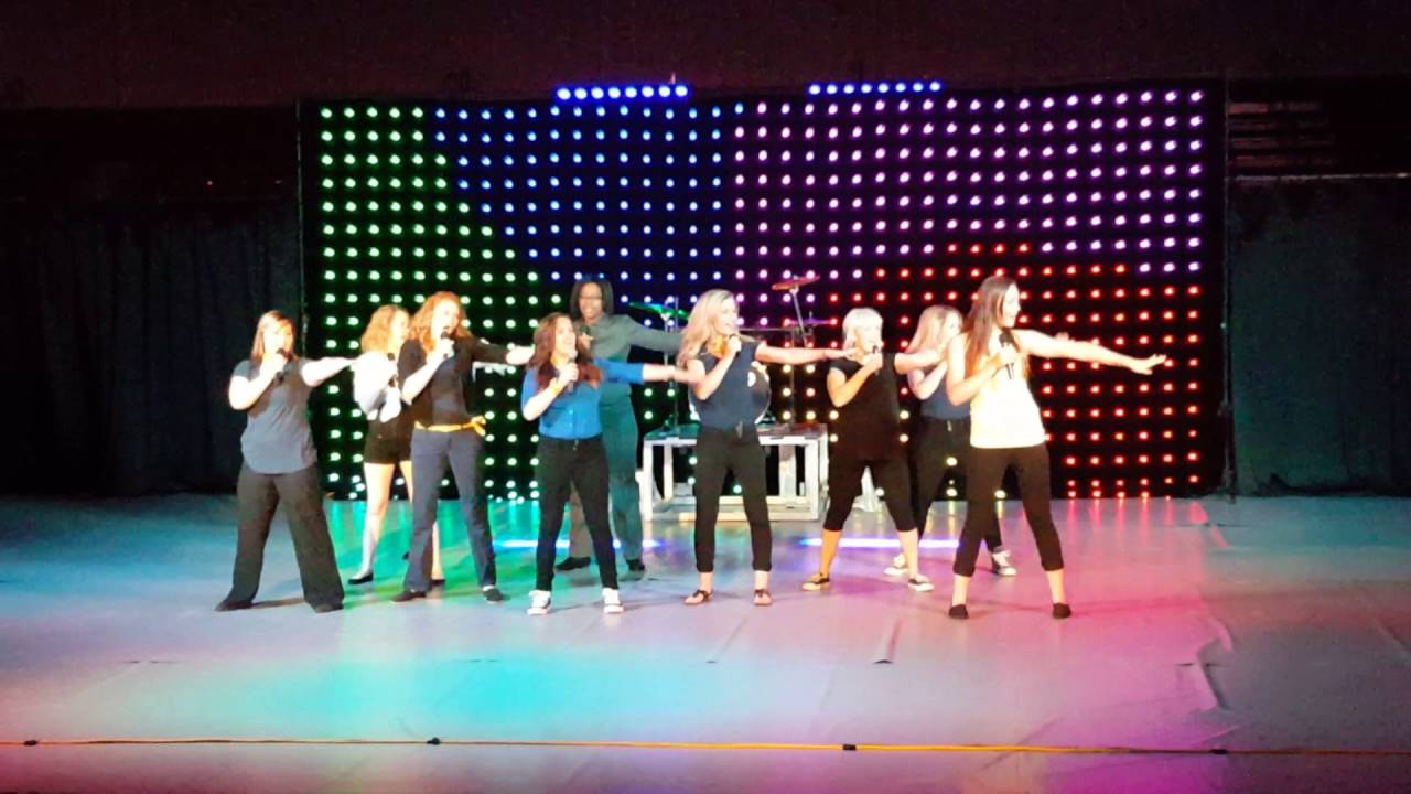 Pitch Perfect Dance - YouTube