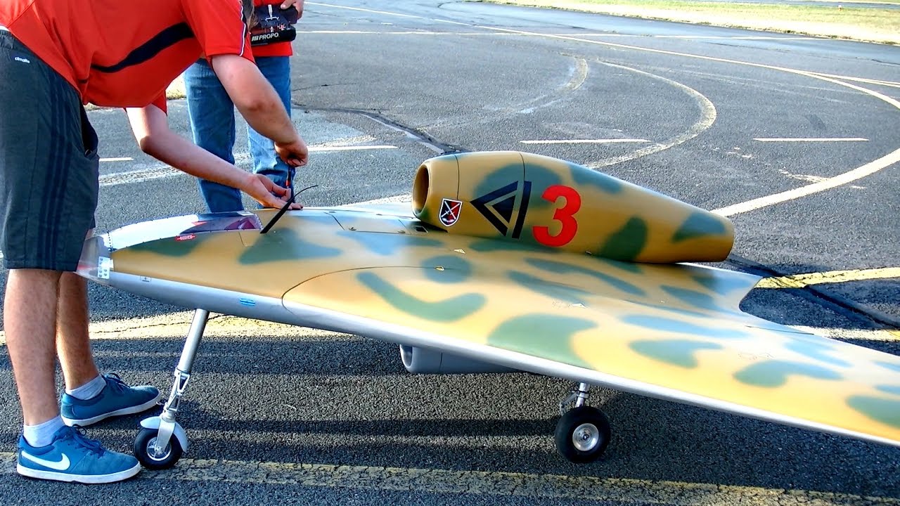 GIANT RC GOTHA P60.A SCALE MODEL TURBINE JET FLIGHT DEMO / United-RC ...