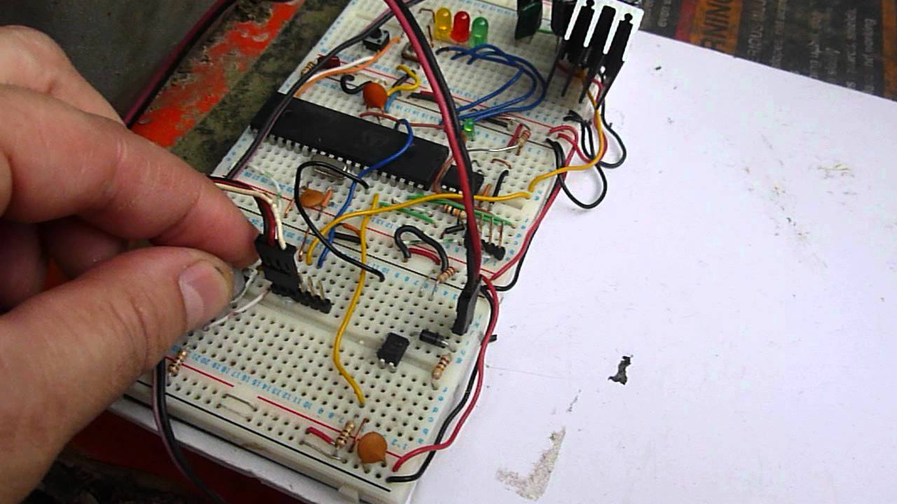Small engine speed controller/governor test - YouTube