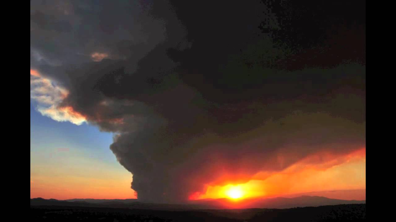 Rotating fire column near Los Alamos June 26, 2011.mov - YouTube