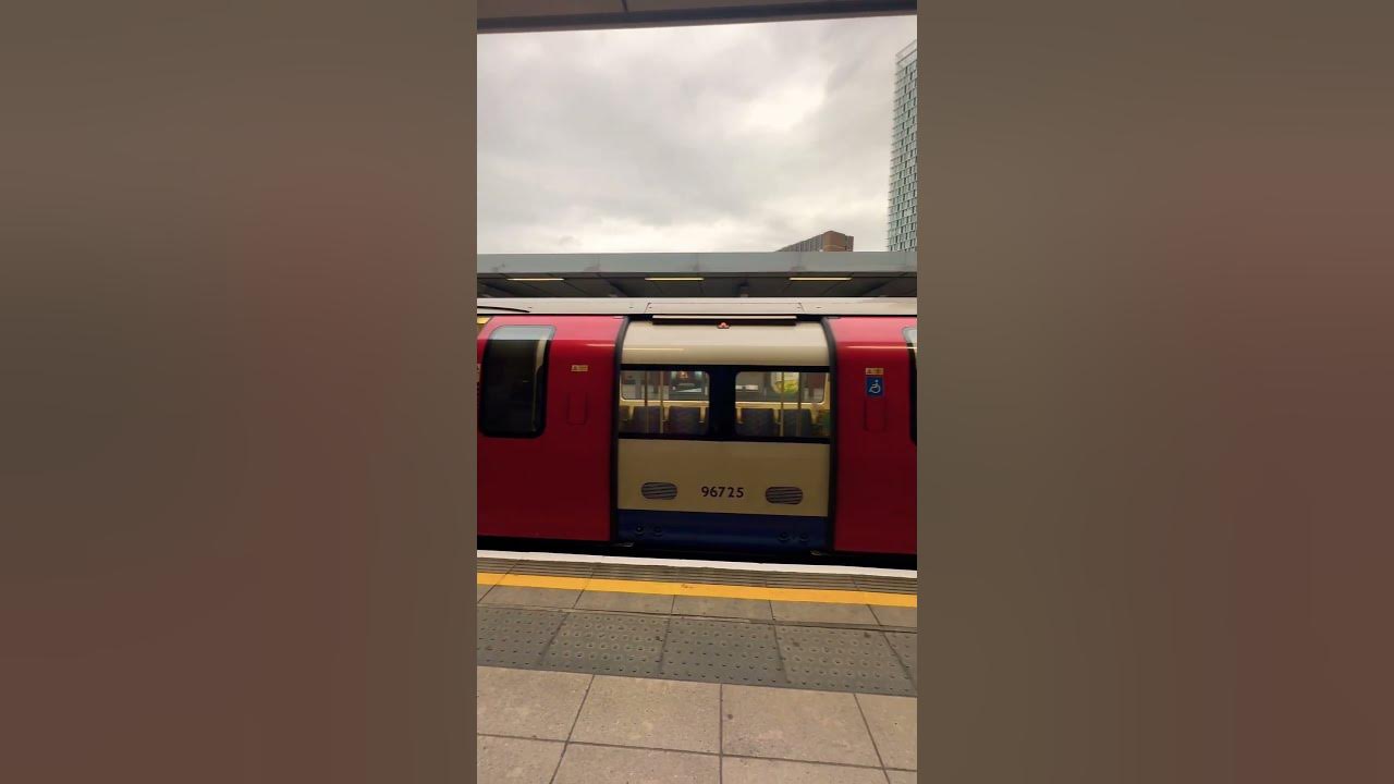 Jubilee line - YouTube