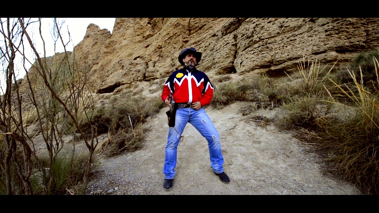 Gun Spinning - YouTube